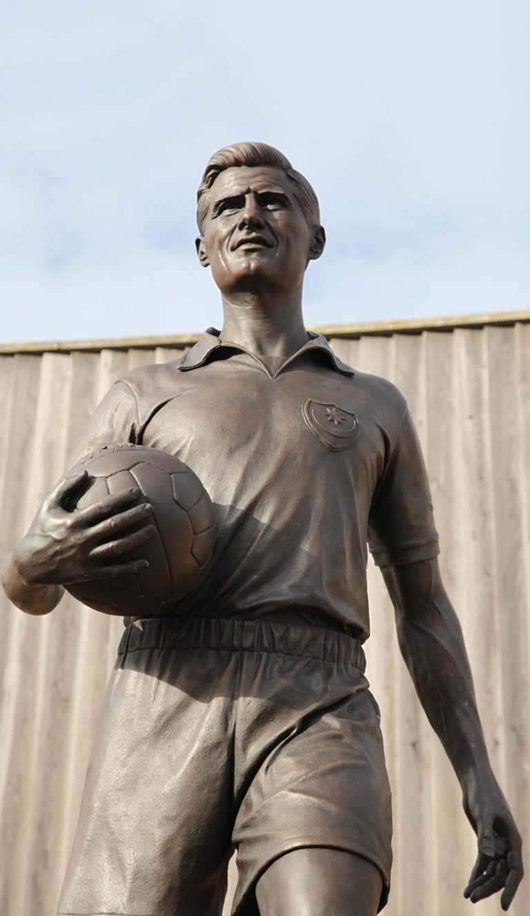 Bronze Sculptor | Douglas Jennings | Award-Winning Statues & Sculptures
